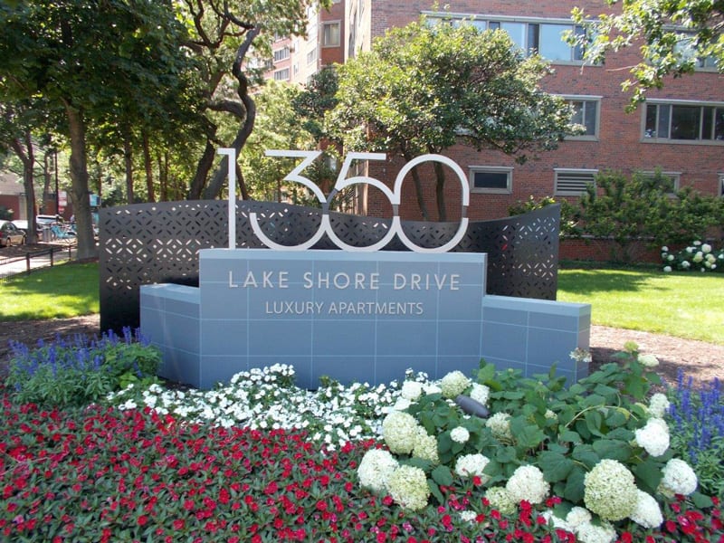 Exterior Building Signage Chicago | Custom Outdoor Signs | Cushing