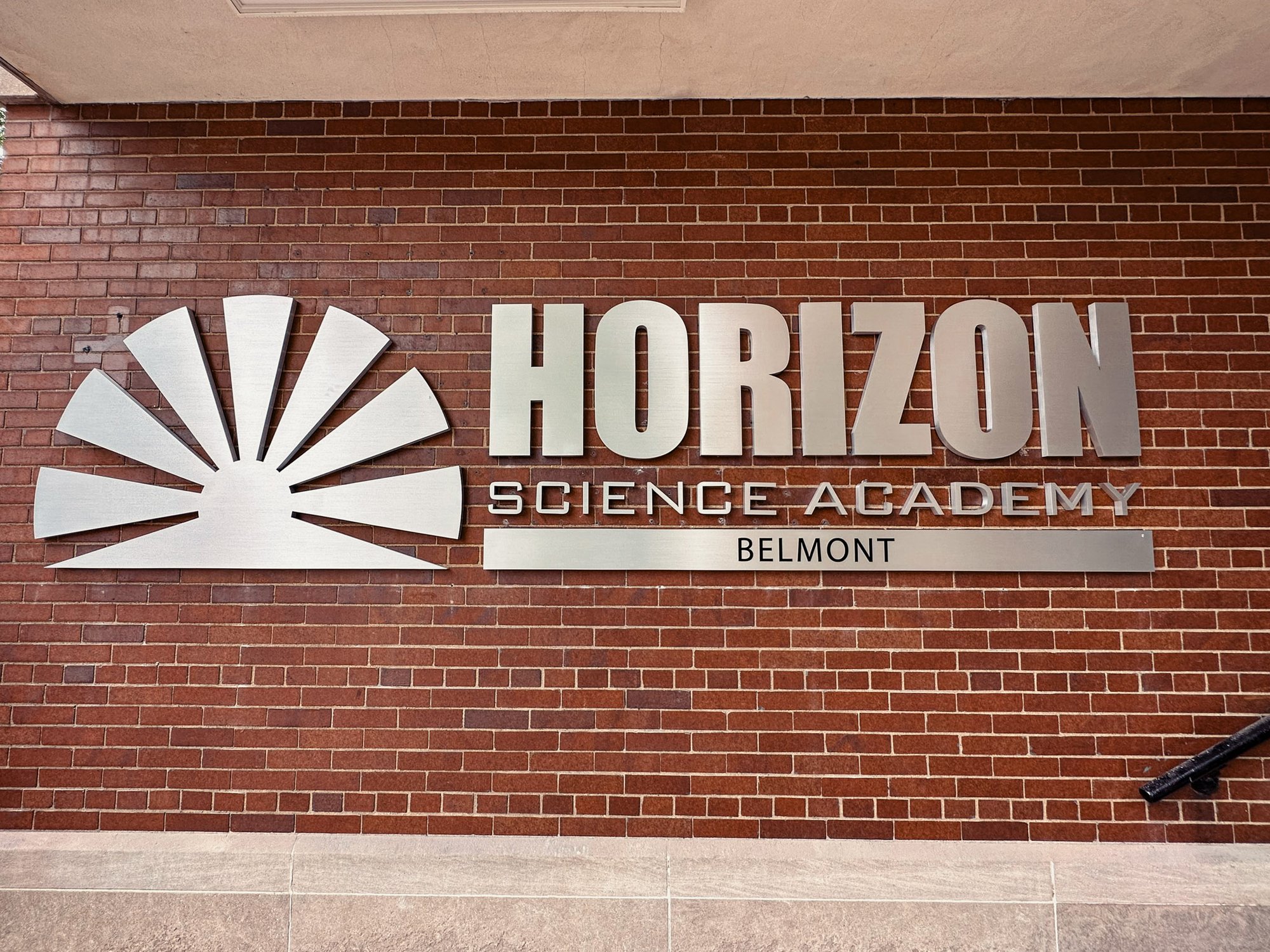Three Dimensional Letters & Business Logo Signs | Cushing