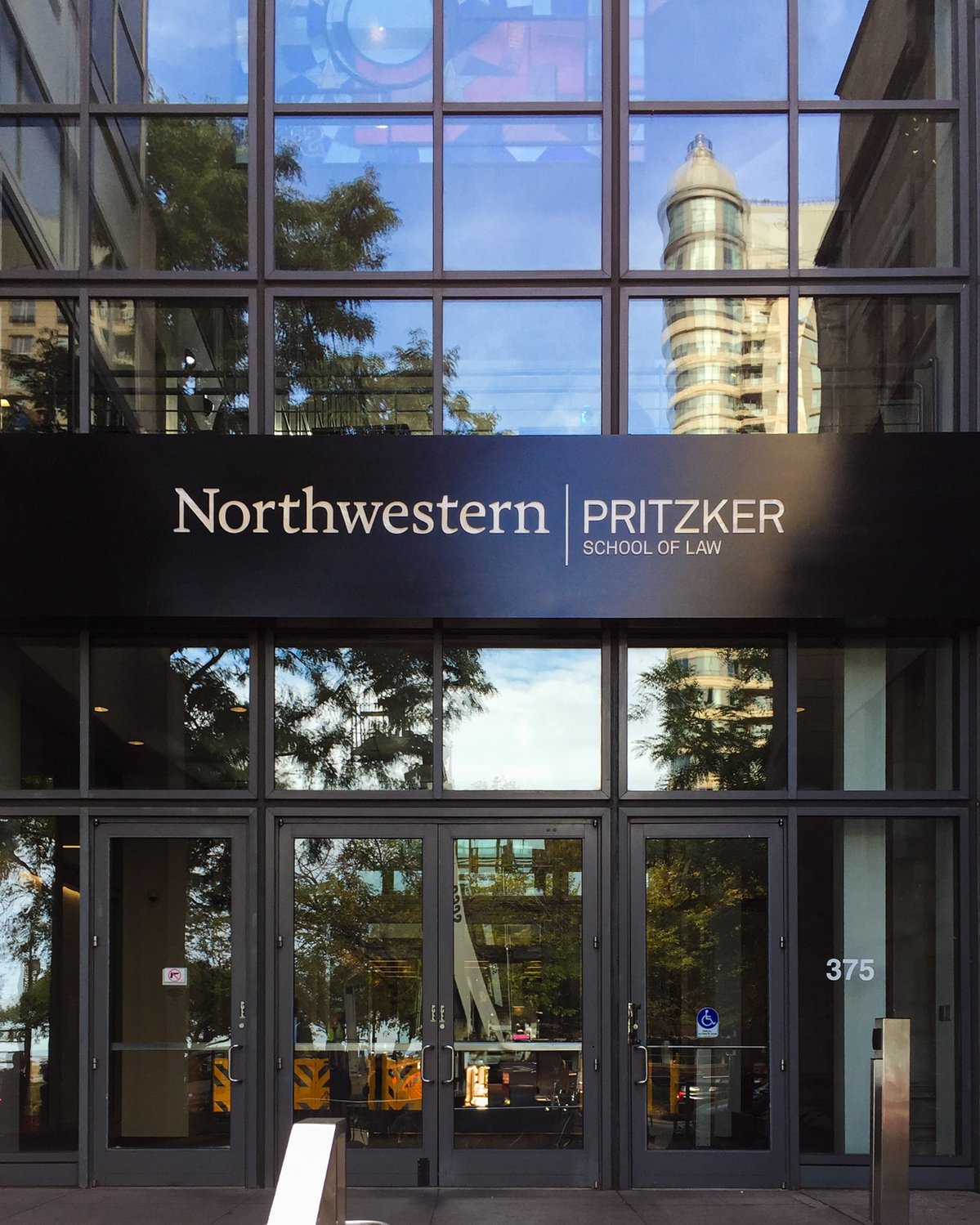 Exterior Building Signage Chicago | Custom Outdoor Signs | Cushing